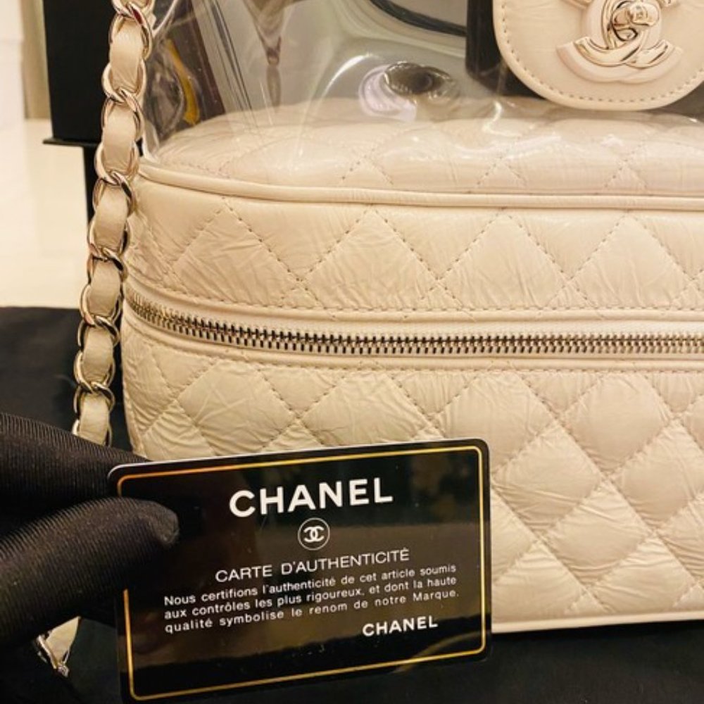 Chanel White/Off White Leather Backpack - Gem